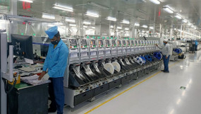 Oppo की नोएडा फैक्टरी में नौ कर्मचारी कोविड-19 से संक्रमित, काम रोका ...