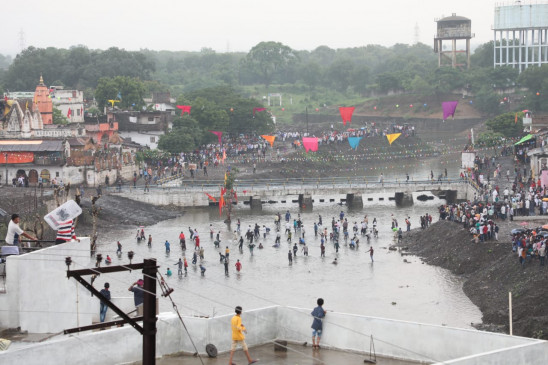 सांकेतिक रूप से मनाया जाएगा गोटमार मेला -आयोजन स्थगित रखने की पेशकश ...